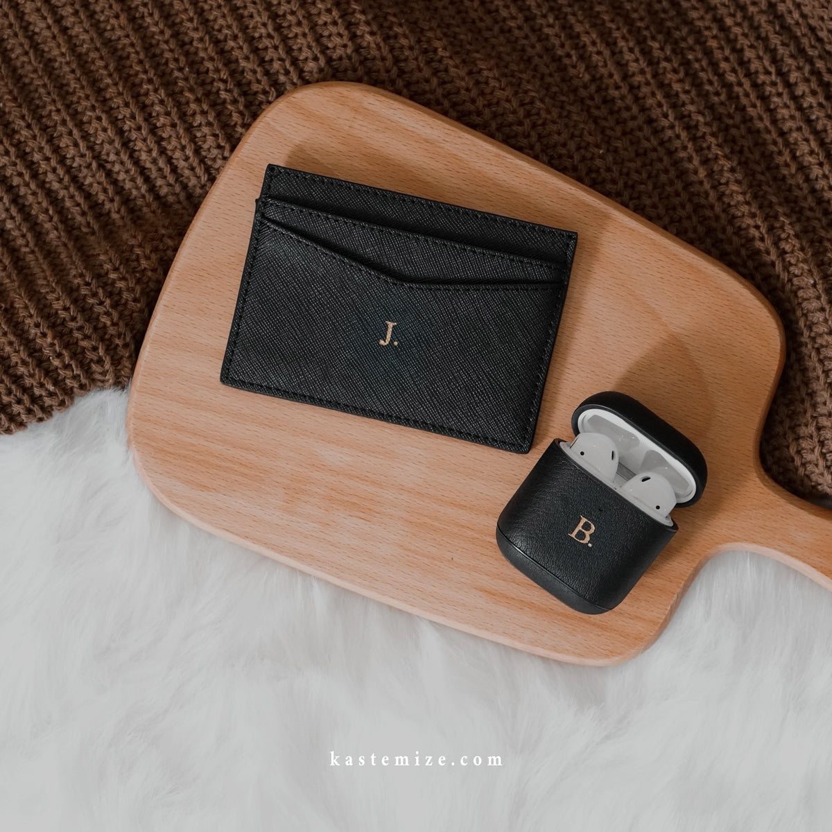 Personalised Elijah Saffiano Card Holder in Black – Kastemize